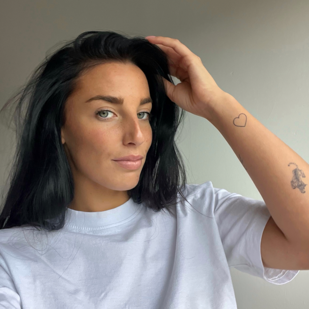 Tattoo zetten en pijn: 7 manieren om het draaglijk te maken – tattforaweek
